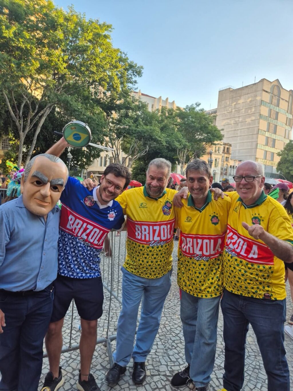 Órfãos do Brizola. – JpRevistas